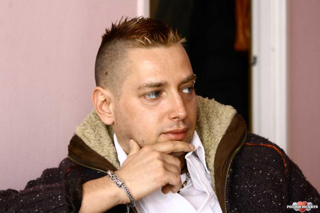 Handsome Polish man: user: Pawel2000, 50 years old