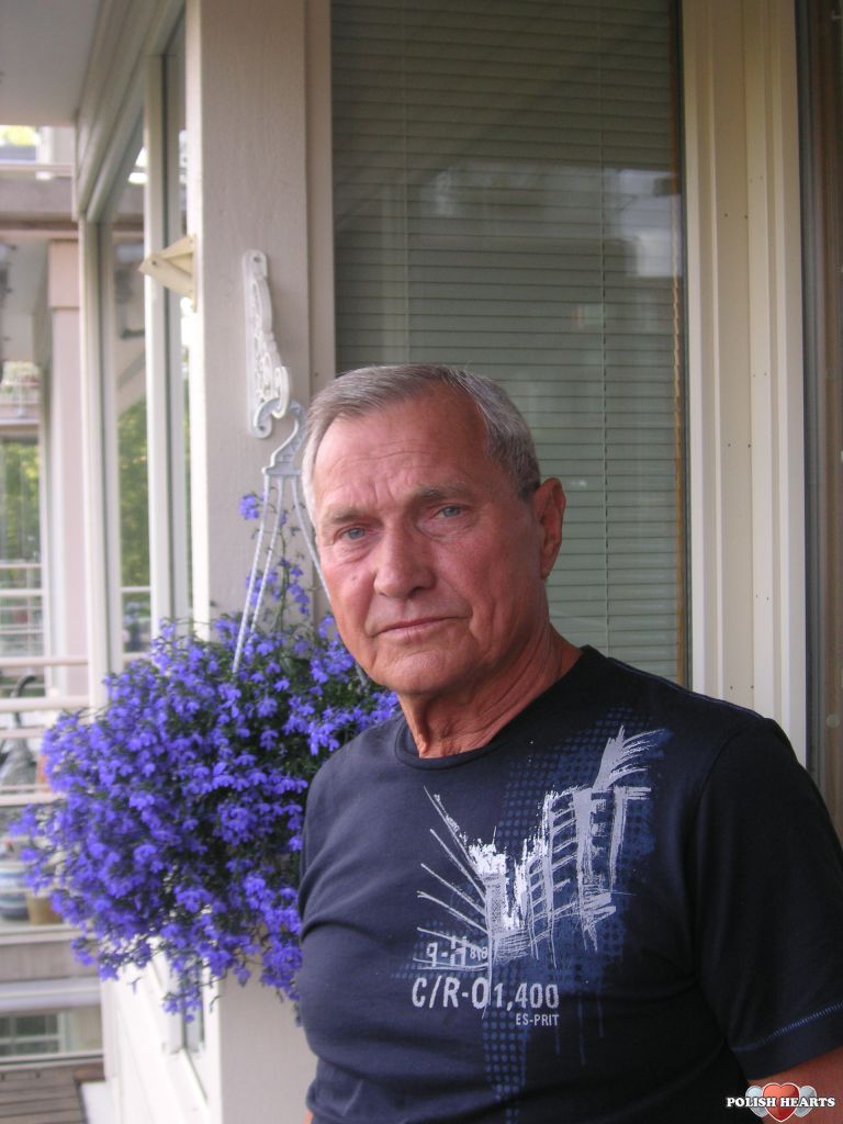 Handsome Polish man: user: andpoli, 82 years old