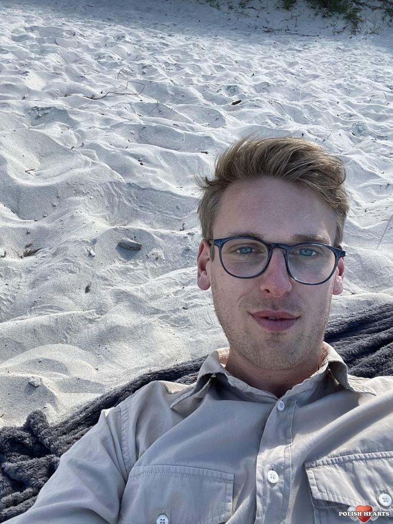 Handsome Polish man: user: Wysokiblondyn30, 32 years old