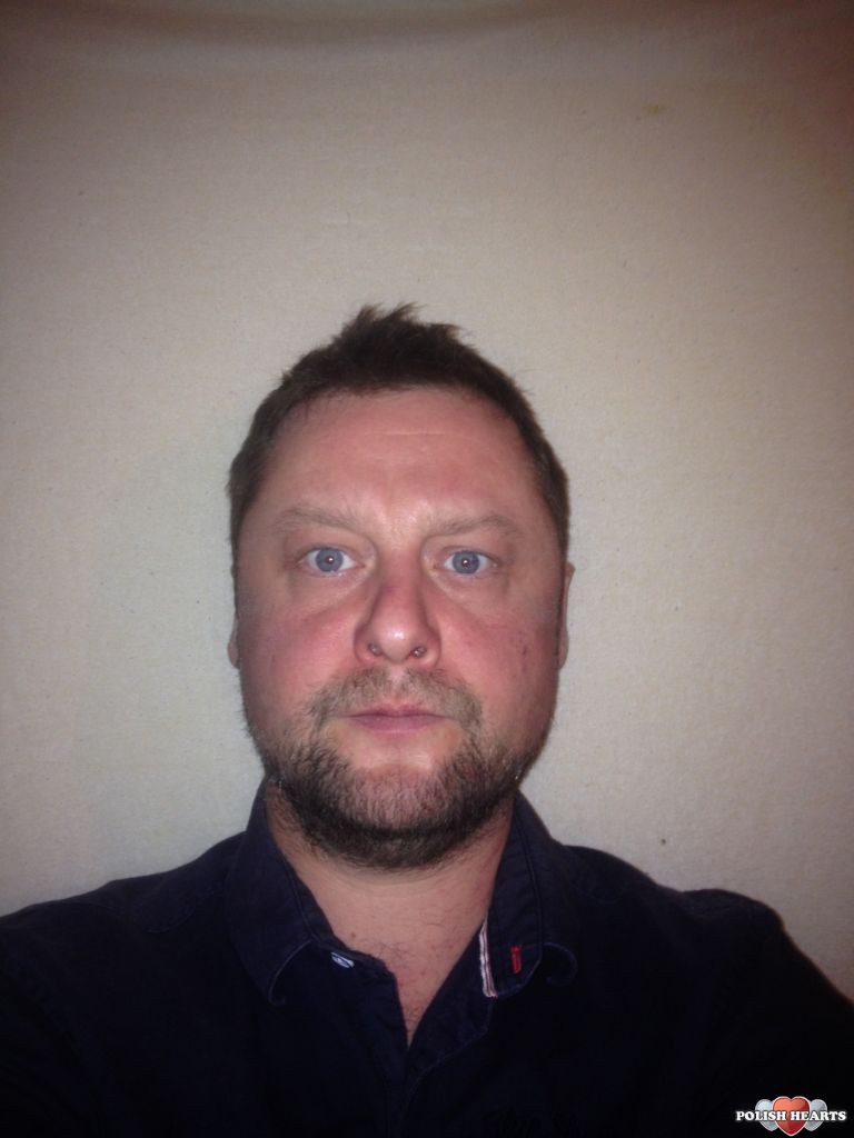 Handsome Polish man: user: Robercik19781, 47 years old